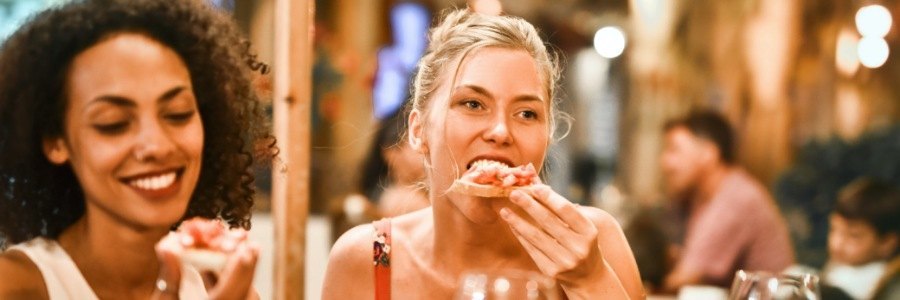 Simple Ways To Improve Your Guests’ Dining Experience In Your ...